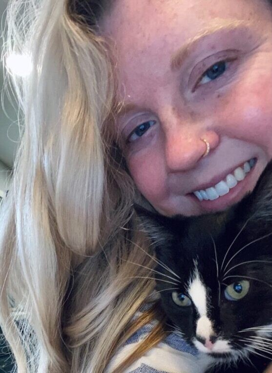 December 2024 Volunteer of the Month: Lynnlee – Wild Blue Cats